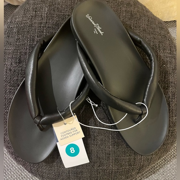 Universal Thread | Shoes | Universal Thread Black Sandals For Women ...